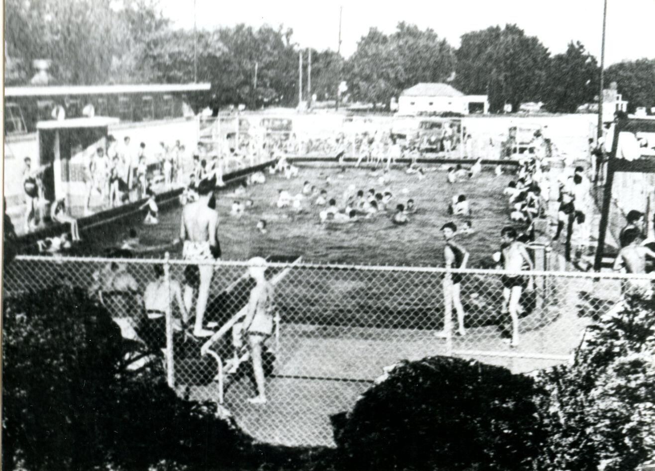 Veterans' Memorial Pool