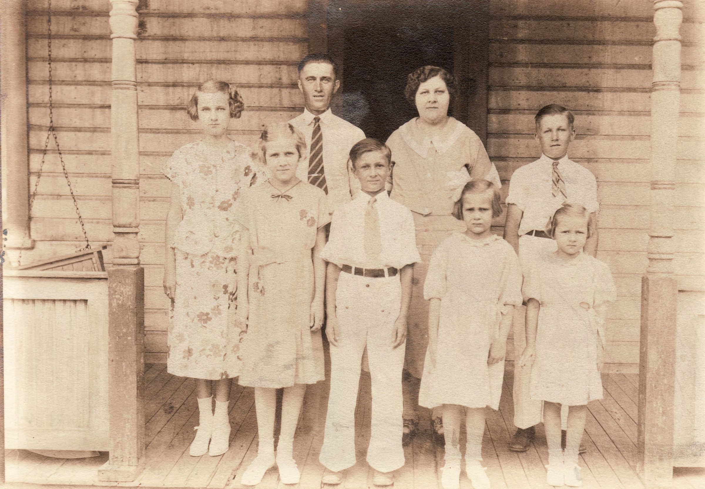 Walter Irvin Moore Sr. [1900-1987] and Lillian Irene (Cooley) Moore ...