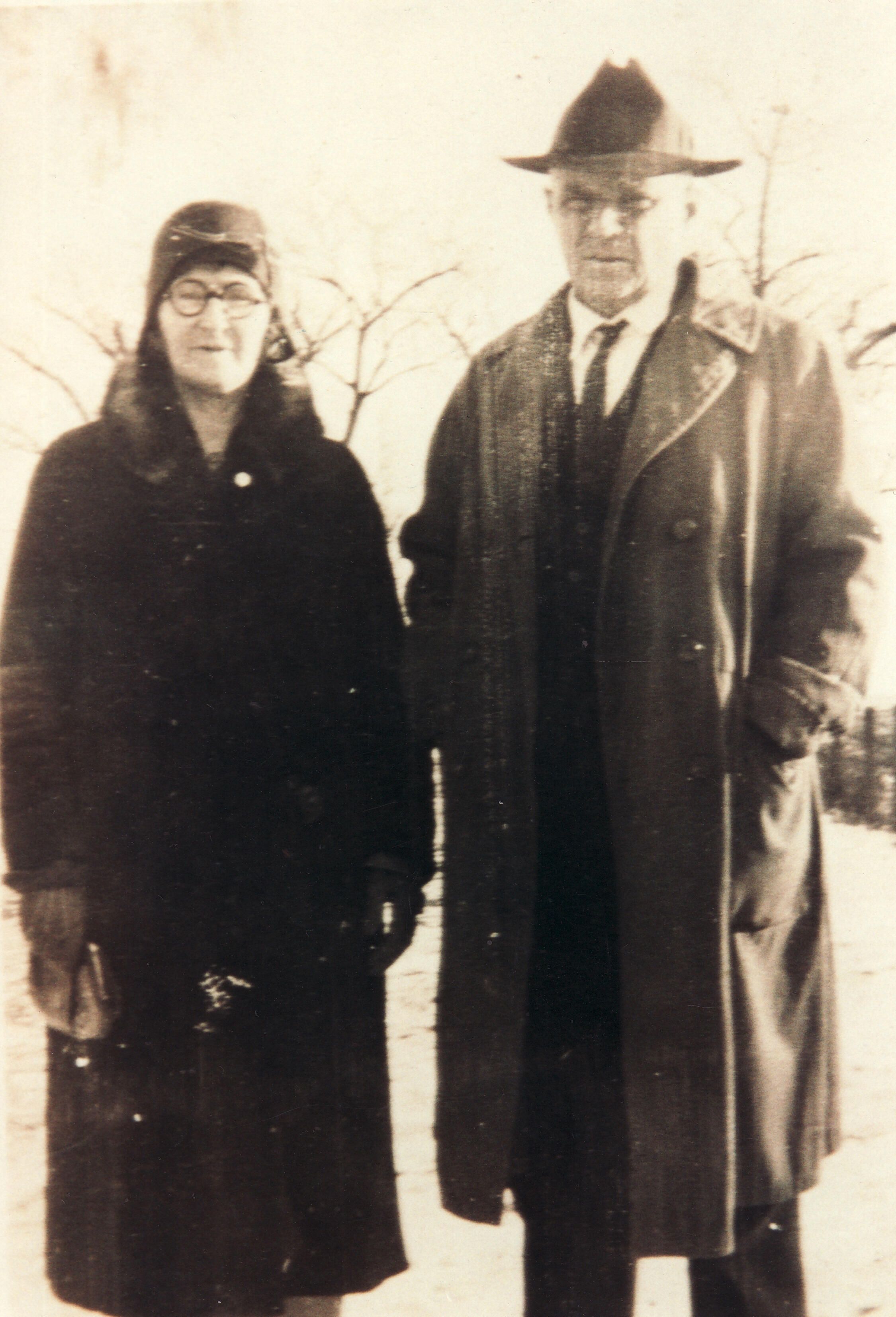 Joseph Franklin McCracken [1871-1945] and Emma Lou (Parry) McCracken ...
