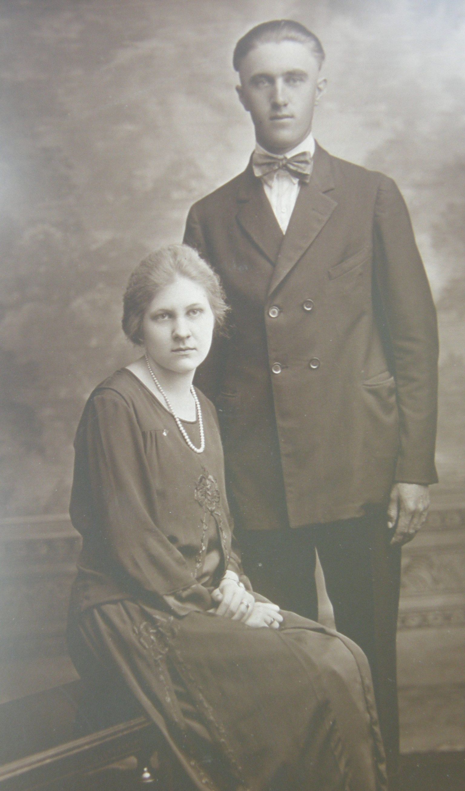 Walter Irvin Moore Sr. [1900-1987] and his wife, Lillian Irene (Cooley ...